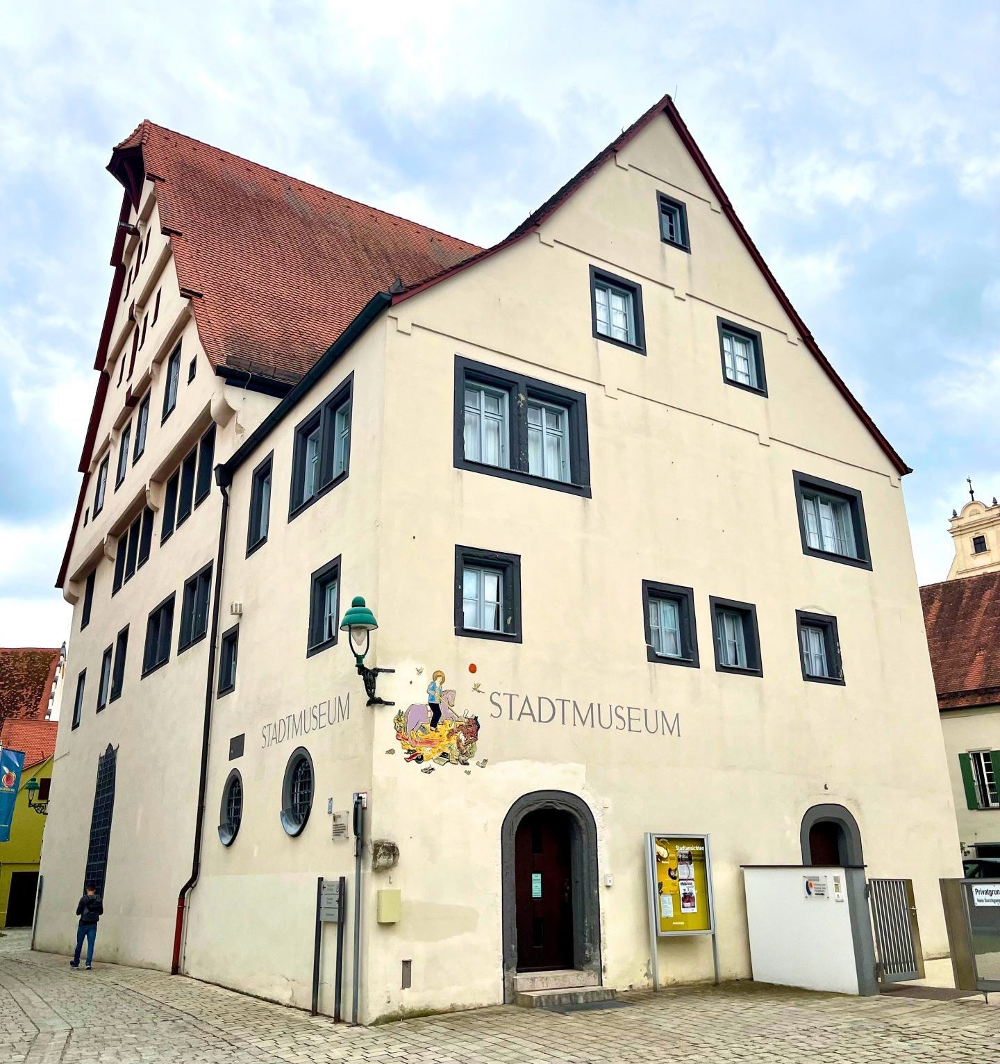 [Real-life location of Attack on Titan] Explore the romantic Nördlingen ...
